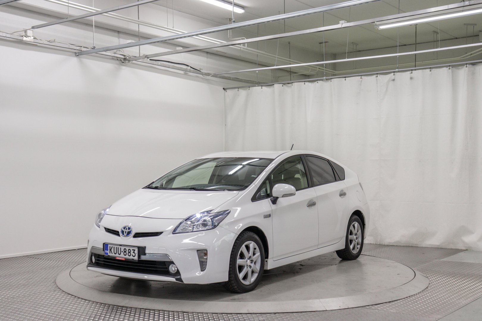 Toyota Prius Plug-In Hybrid, 2012, 199 tkm - alk. 149 €/kk, KUU-883